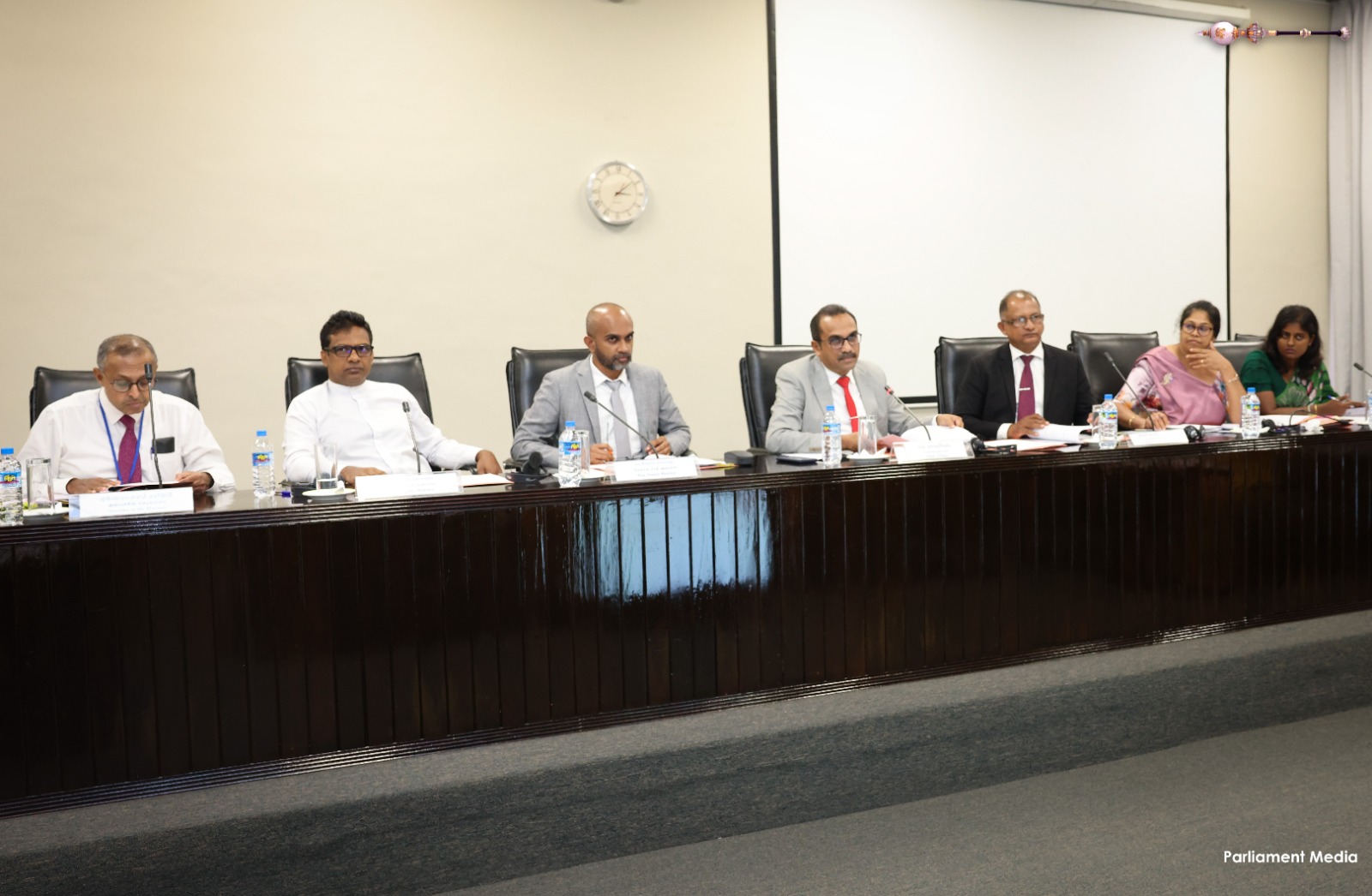 Parliament of Sri Lanka - News - Gazette Notification Making Seat Belts ...